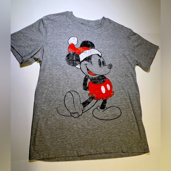 Disney | Tops | Disney Mickey Mouse Christmas Tshirt | Poshmark